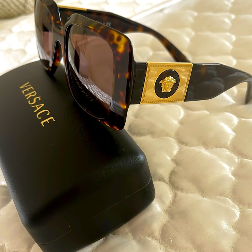 Versace Square Tortoise Gold Sunglasses - Gem